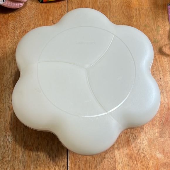Tupperware | Kitchen | Vintage Tupperware Chip And Dip Bowl | Poshmark